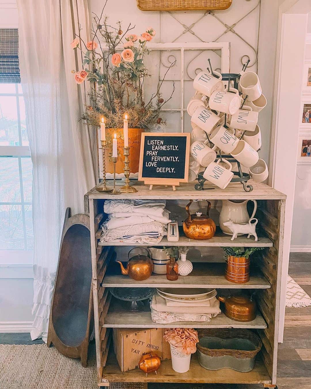 36 Farmhouse Coffee Bar Ideas for an Every Day Mood-Boosting Brew