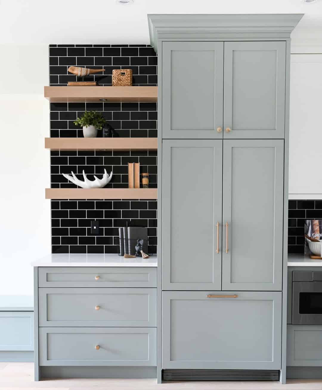 22 Black Kitchen Backsplash Ideas That Add Depth and Drama