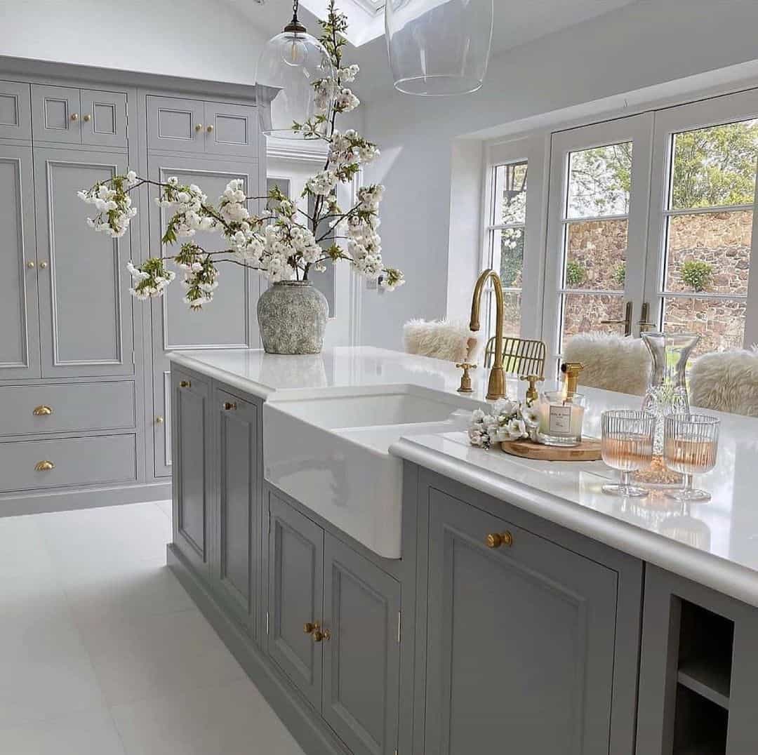 21 Gray Kitchen Cabinets with White Countertops for a Chic and ...
