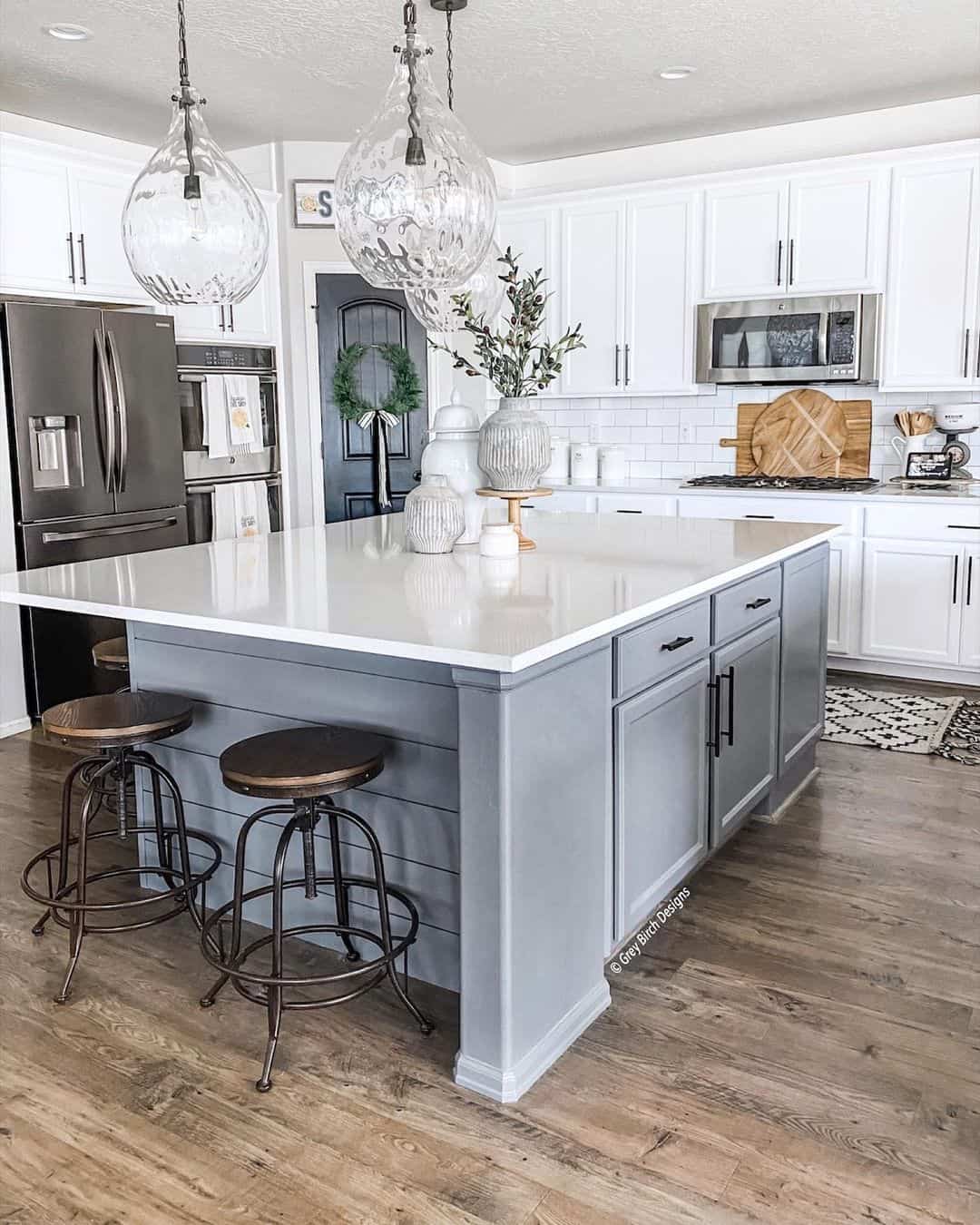 21 Gray Kitchen Cabinets with White Countertops for a Chic and ...