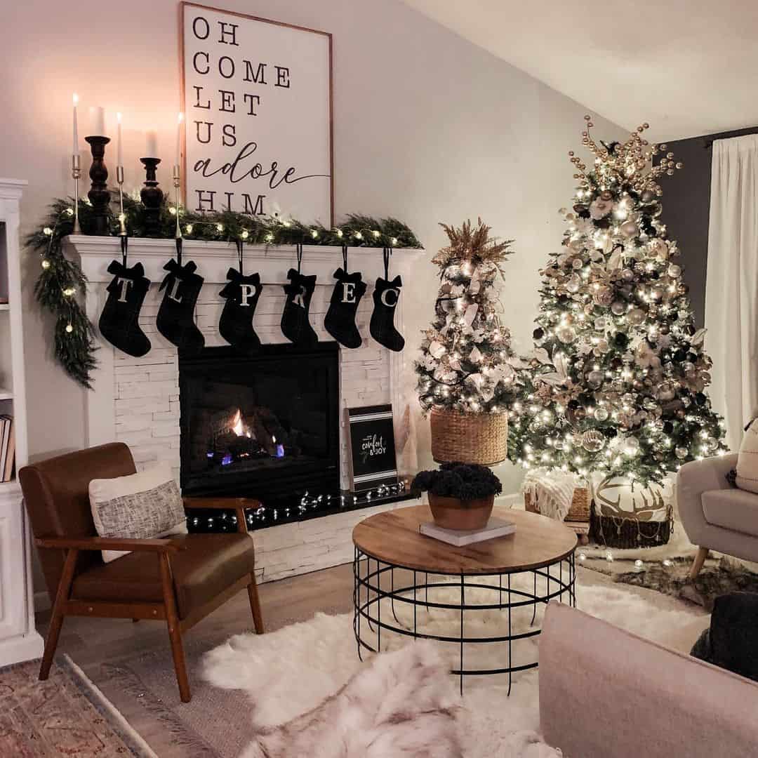 18 Decorating Ideas for Two Christmas Trees in Living Room Bursting ...