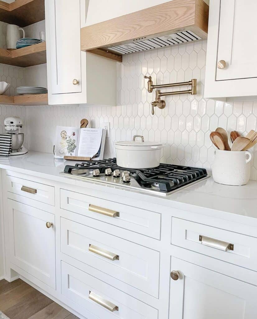 Traditional White Kitchens For Small Space