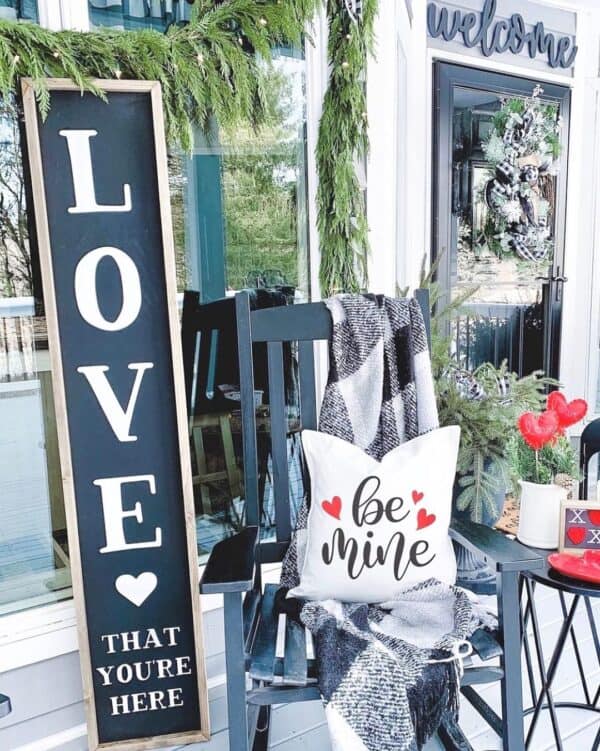 23 Outdoor Valentine's Day Décor Ideas to Spread a Little Extra Love