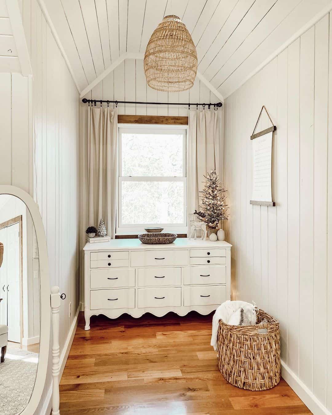 22 Shiplap Ceiling Ideas to Breathe Life into Your Space