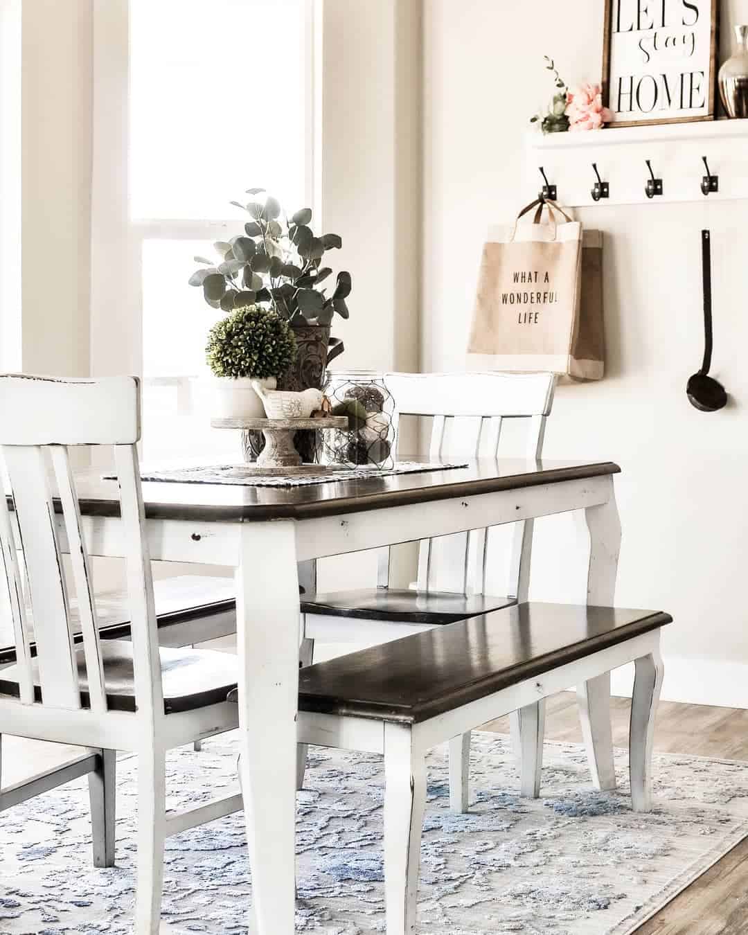 20 Two-Toned Dining Table Ideas for a Cozy Dining Space