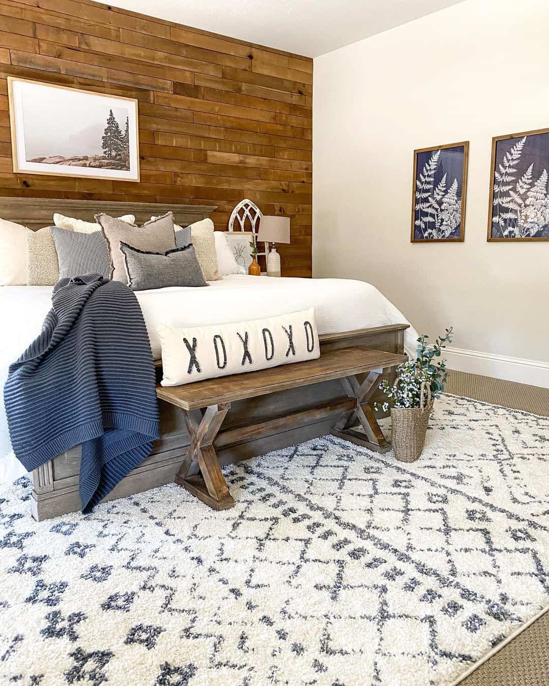 40 Farmhouse Bedroom Benches that are Sensationally Chic