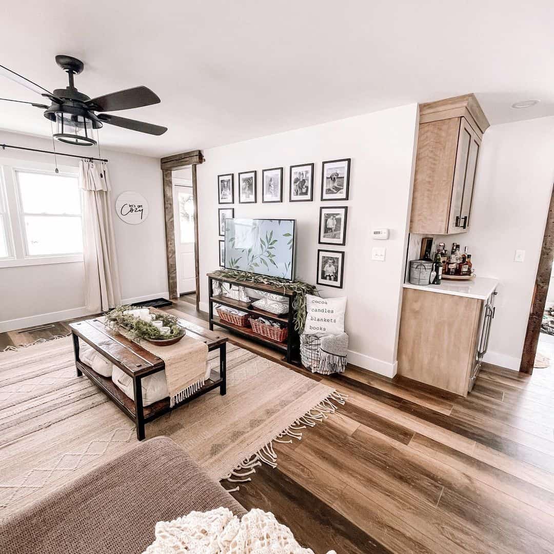 25 Black Ceiling Fan Designs That Look Cool in Any Room