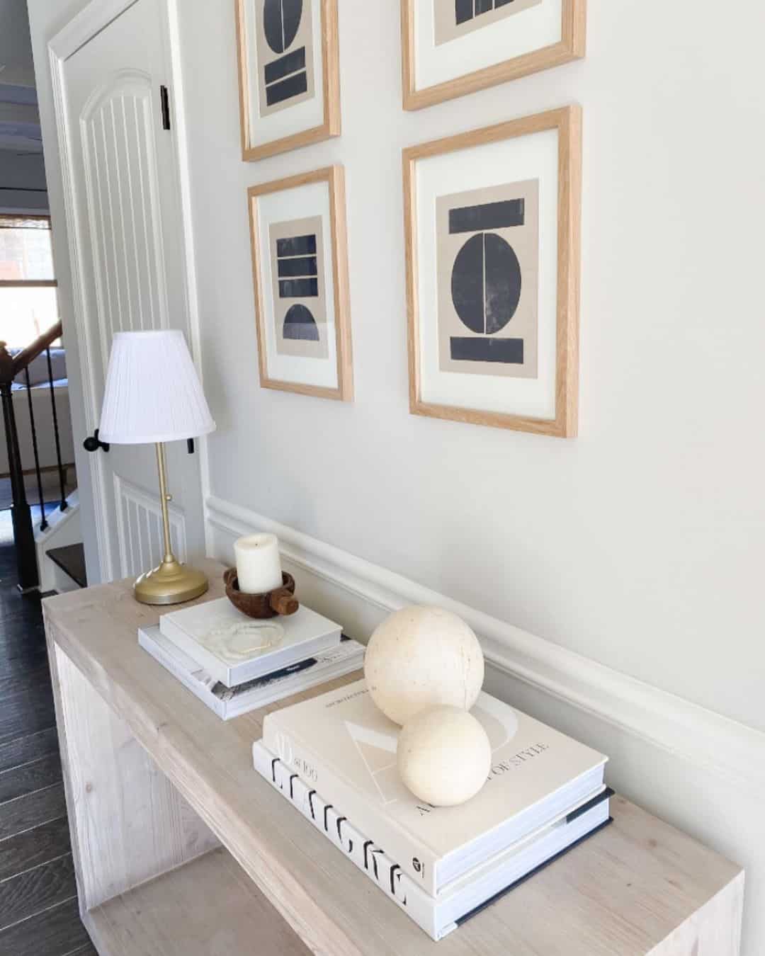 15 Chic and Trendy Ways to Style Gallery Wall Above Console Table