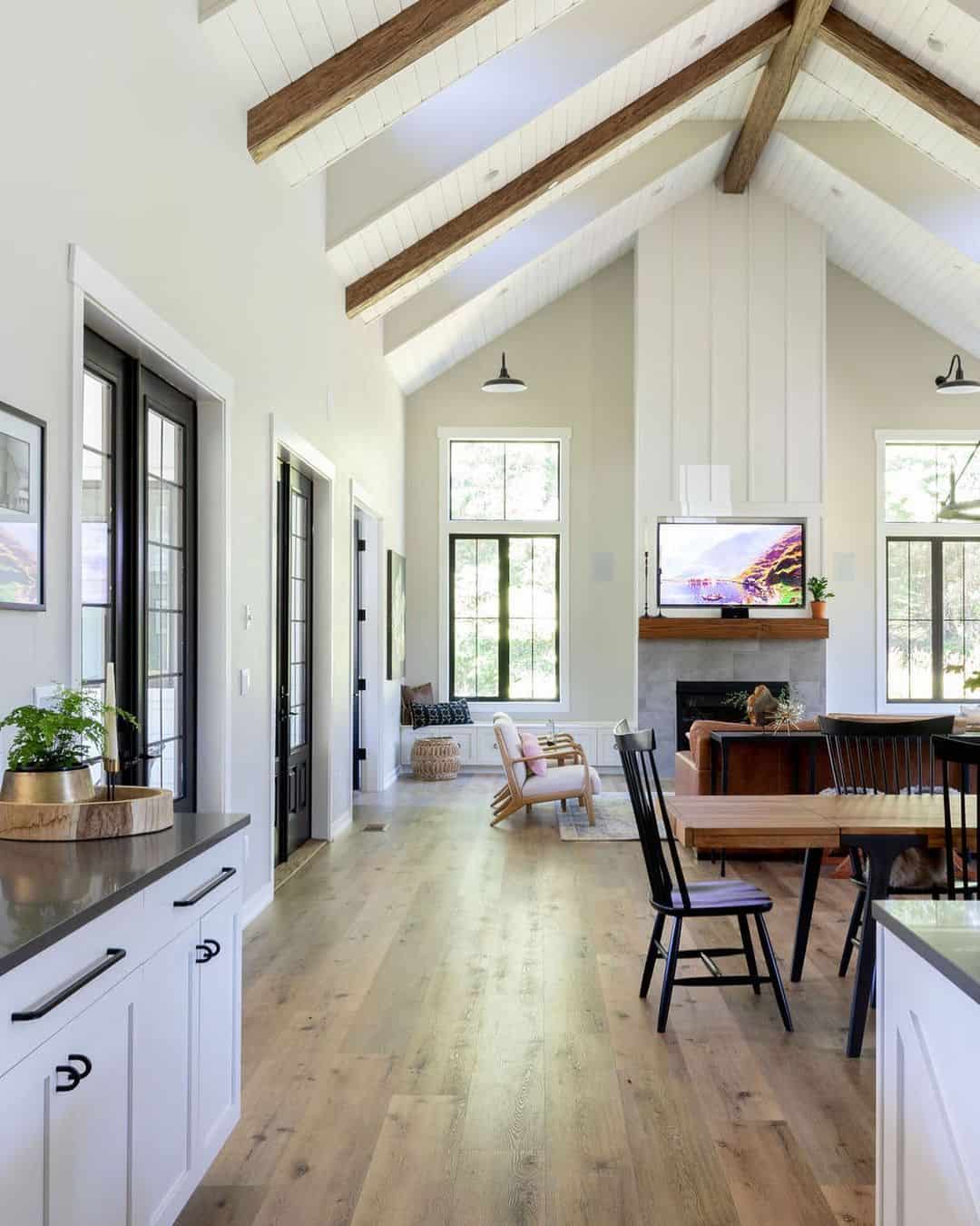 Open Concept Space with Vaulted Ceiling - Soul & Lane