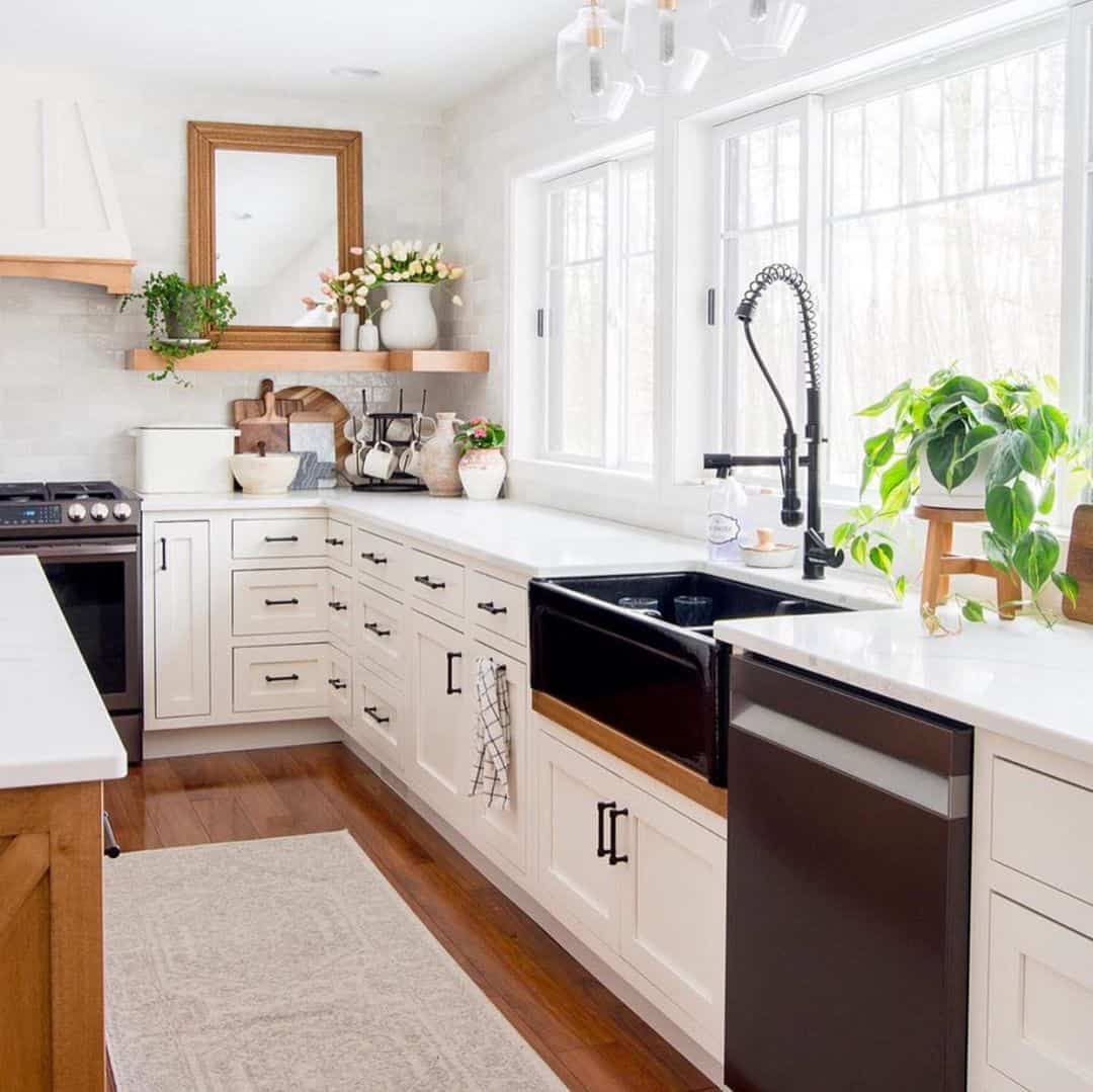 34 Kitchen Windows Over Sink Ideas for The Perfect View