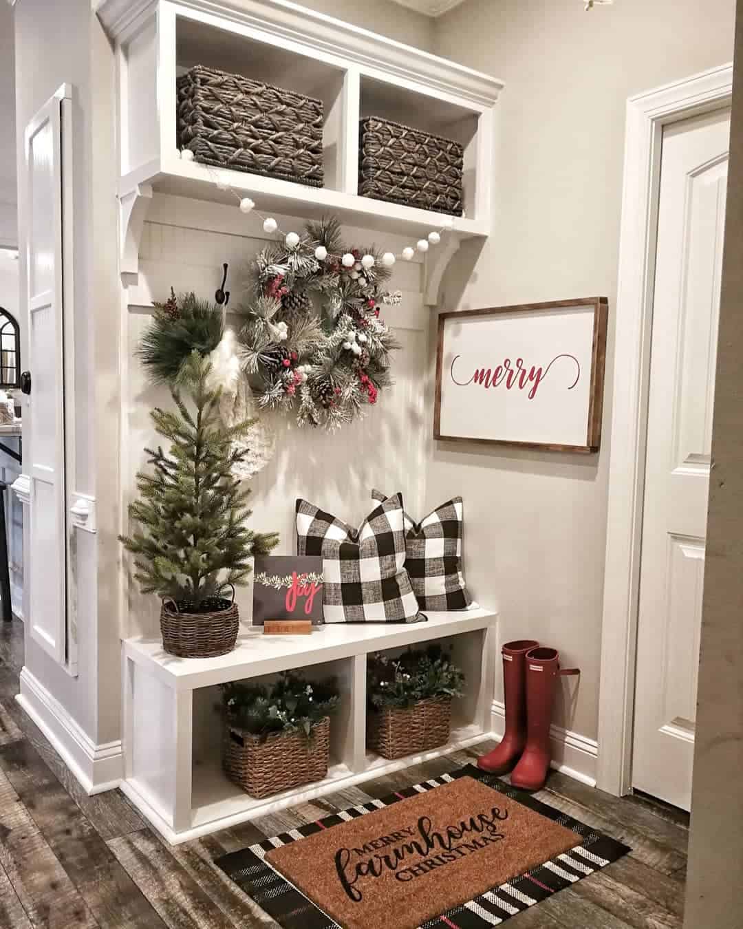 White Built-In Farmhouse Entryway Bench - Soul & Lane
