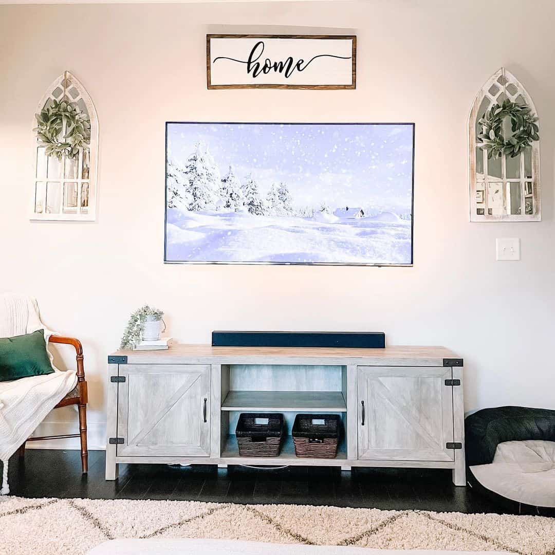 38 Farmhouse TV Wall Ideas That Deserve the Spotlight