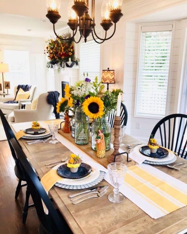48 Yellow Farmhouse Décor Ideas to Bring In the Sunshine