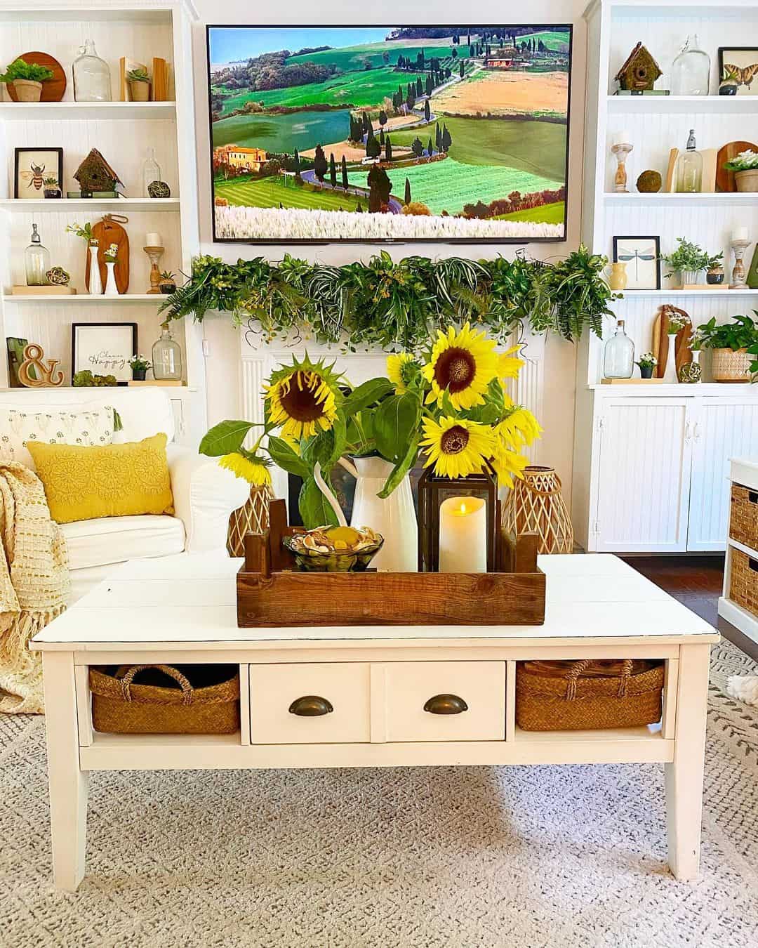 48 Yellow Farmhouse Décor Ideas to Bring In the Sunshine