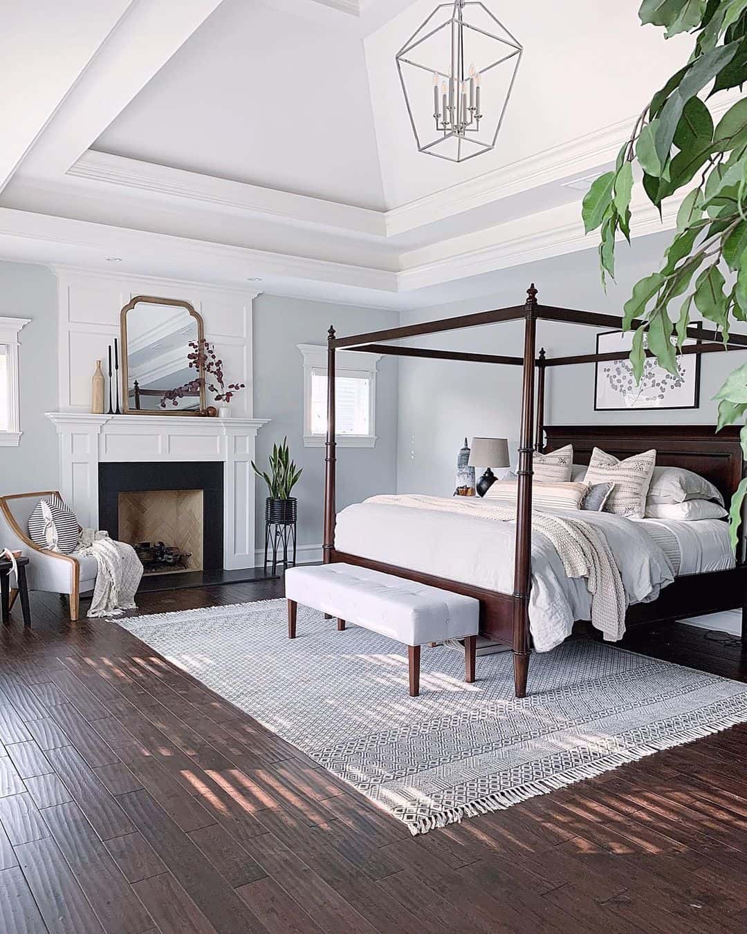 20 Dreamy King Canopy Bed Ideas Fit for Royalty