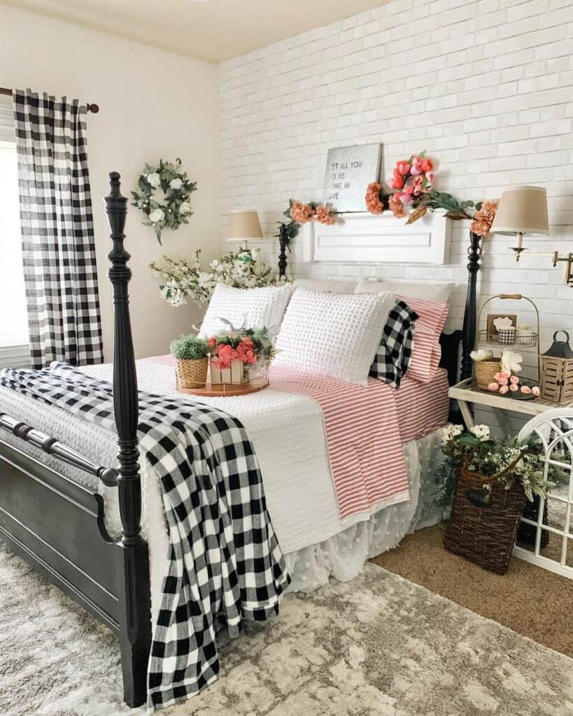 32 Rustic Farmhouse Bed Ideas That Work Their Rustic Magic