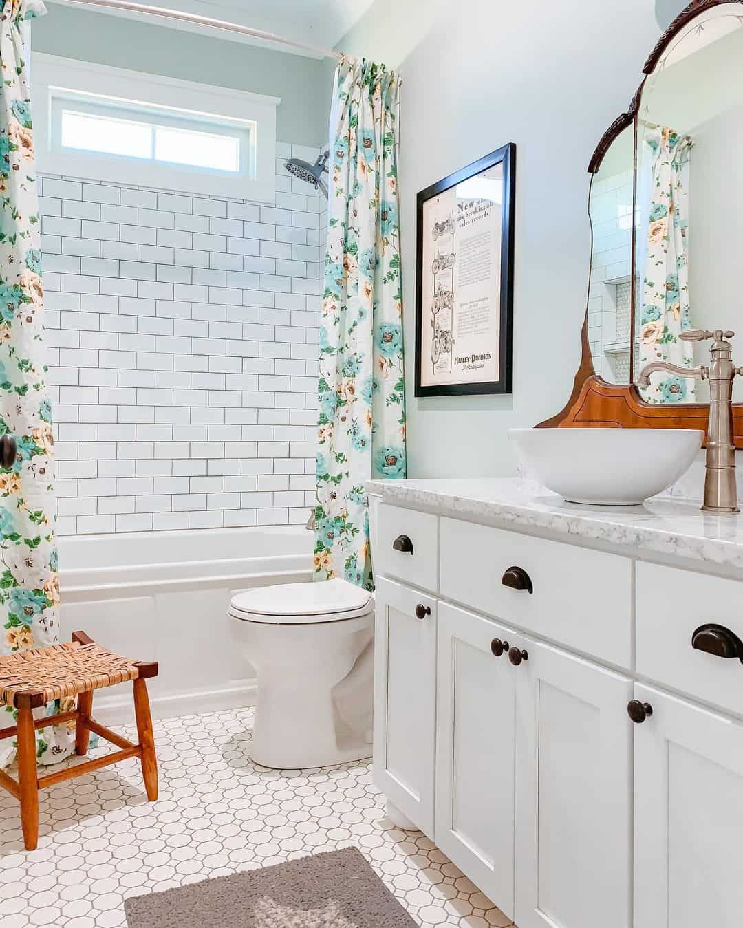 29 Timeless White Bathroom Floor Tile Ideas