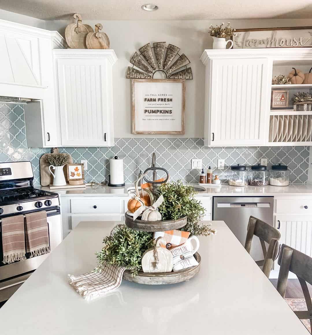 30 Farmhouse Kitchen Backsplash Ideas to Fire Up Your Home