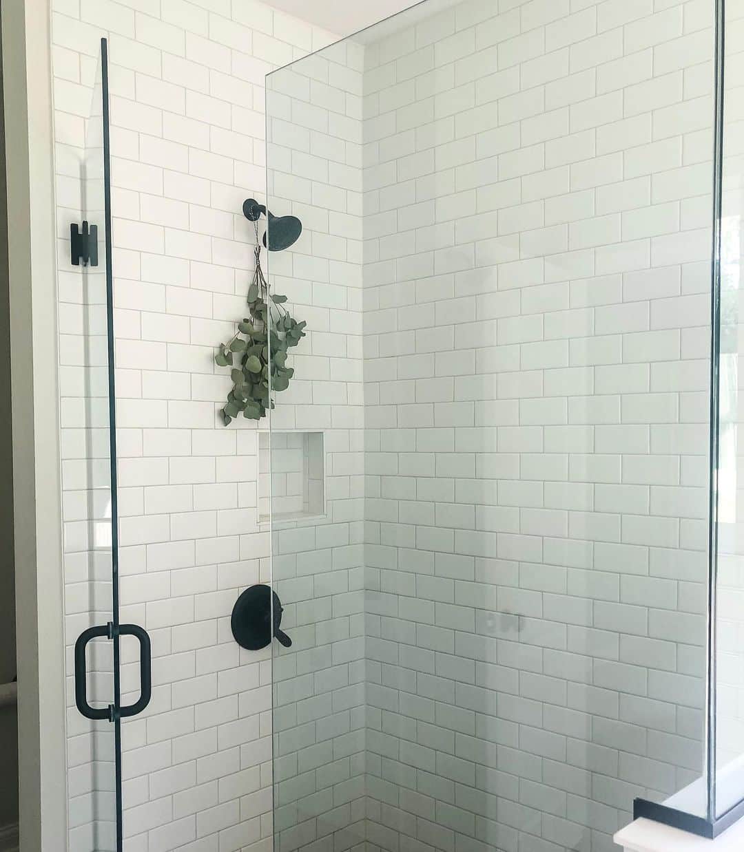 White Subway Tile Shower with Square Niche - Soul & Lane