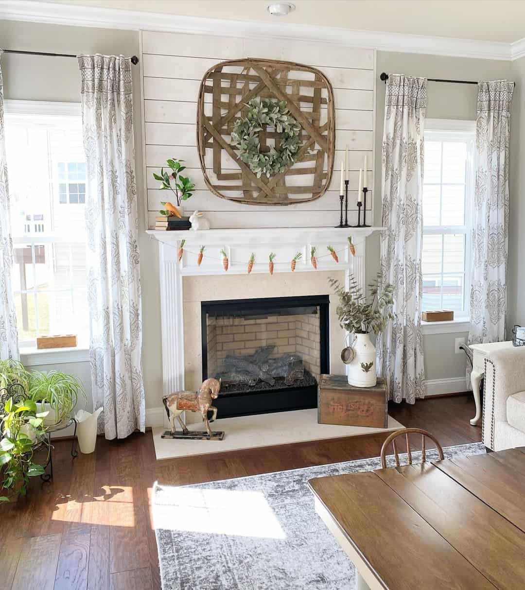 29 Farmhouse Baseboards and Trim Ideas to Tie It All Together