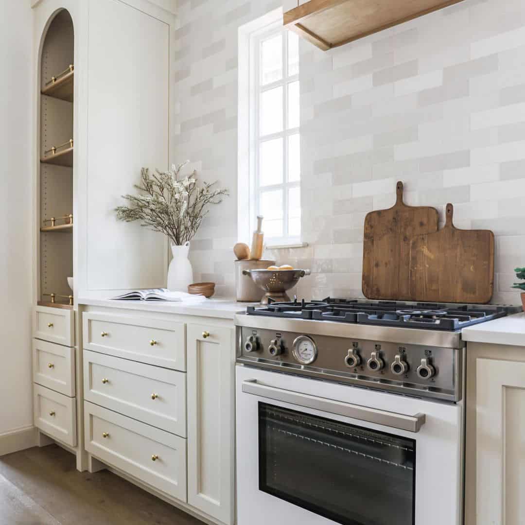 Offset Tile Wall with Gold Knobs - Soul & Lane