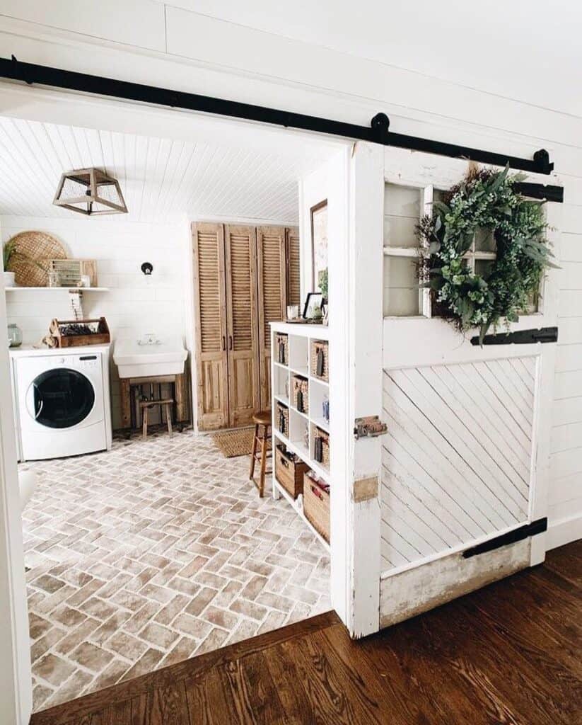 15 Laundry Room Barn Door Ideas for Mesmerizing Charm