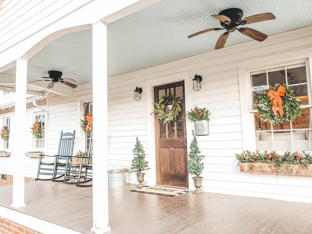 34 Farmhouse Porch Columns for an Enchanting Entrance