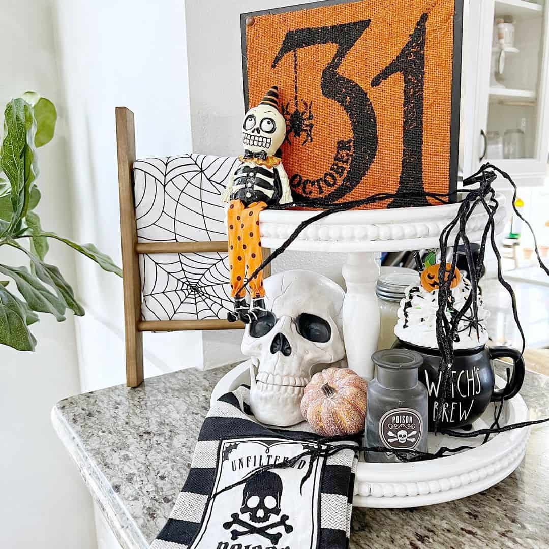 38 Halloween Skull Decor Ideas That Will Spook You