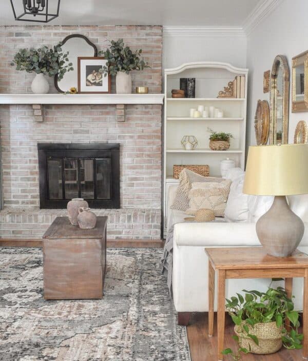 25 Limewash Brick Fireplace Ideas for Added Natural Texture