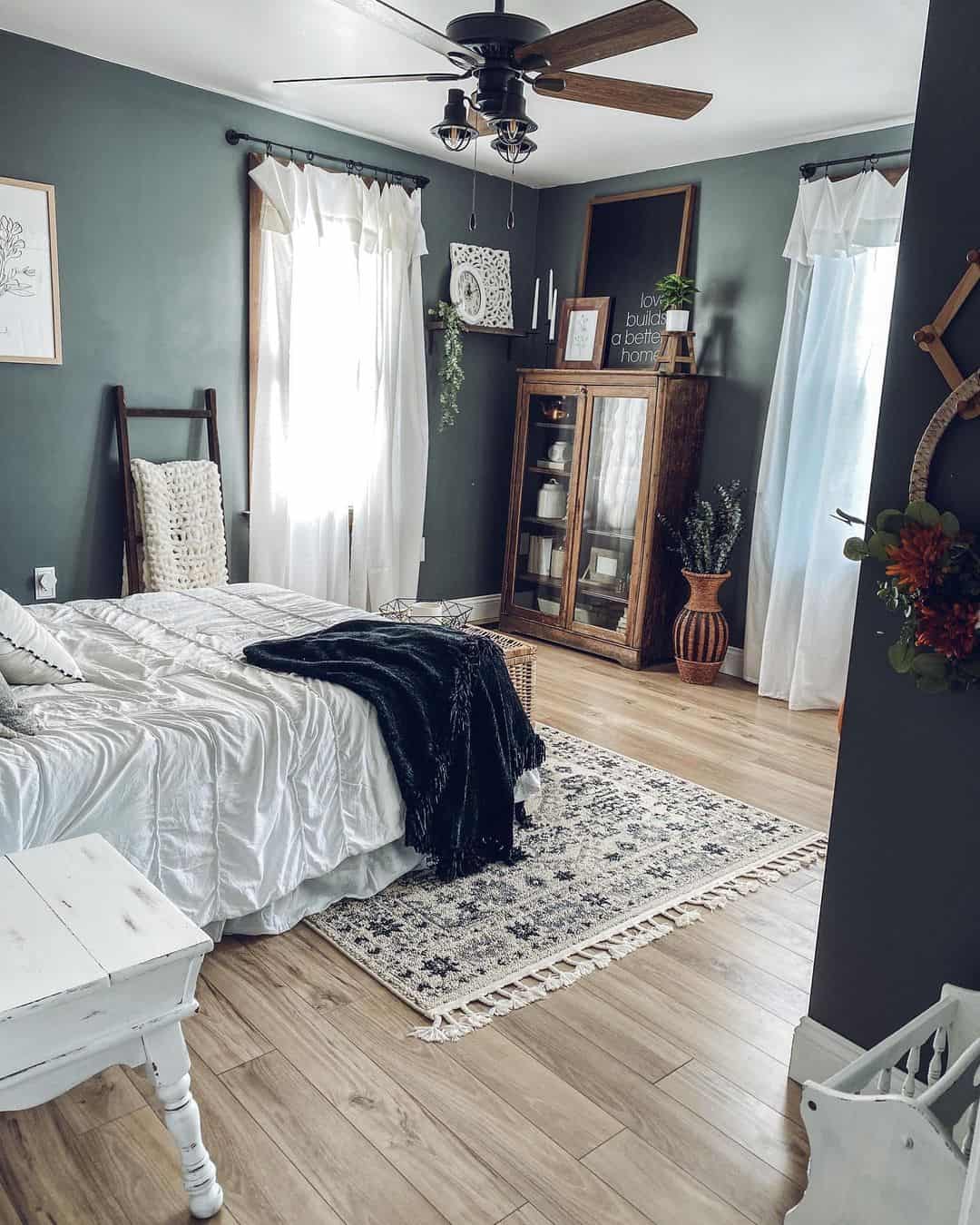 Beige Rug on a Warm Wood Floor - Soul & Lane