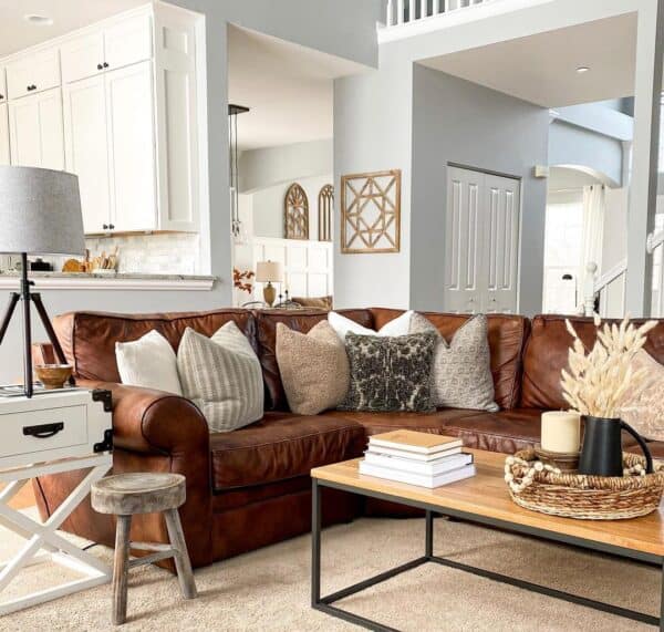 24 Brown Leather Couch Living Rooms That Look So Comfy