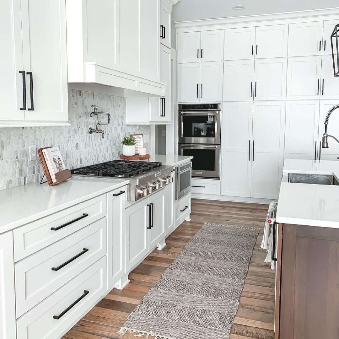 34 Sensational Kitchen Runner Rugs for a Dramatic Statement