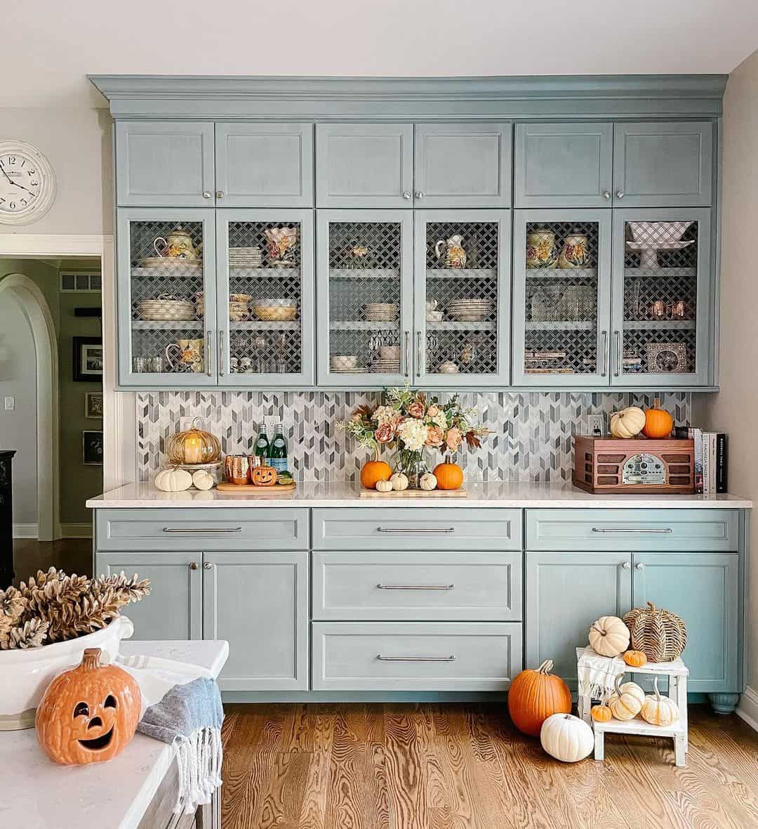 23 Farmhouse Blue Kitchen Cabinets for a Timeless Kitchen