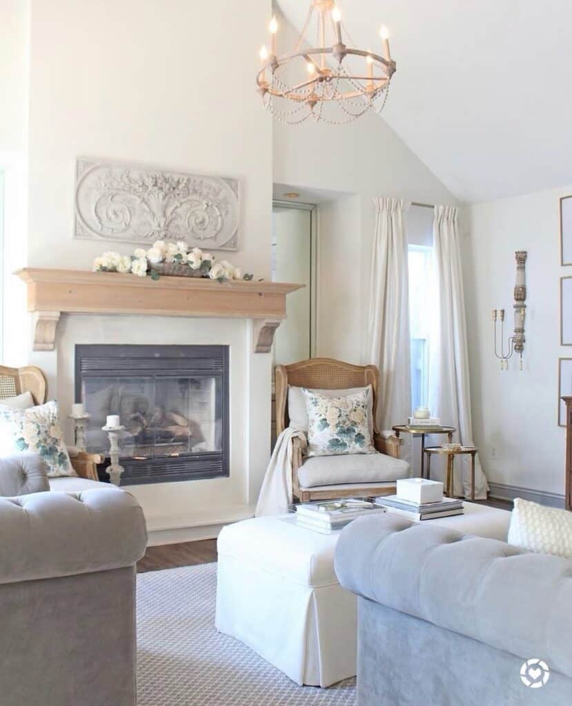 19 Amazing Rooms with Fireplace with Vaulted Ceiling Features