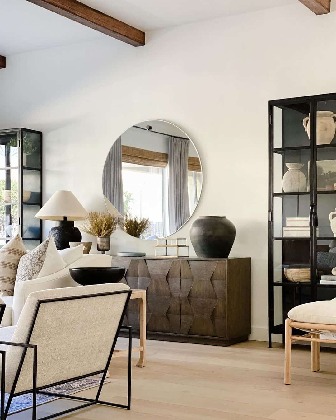 28 Stylish Wood Sideboard Decor That Will Enhance Your Home