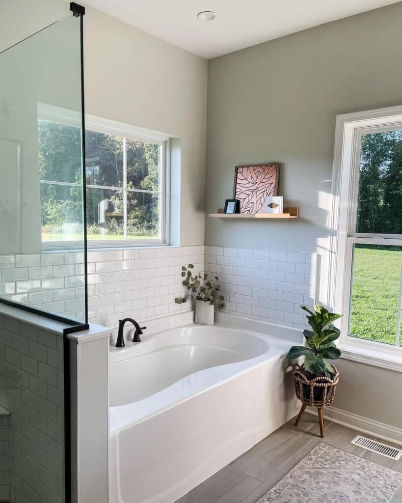 24 Ideas for a Creative Bathroom Backsplash