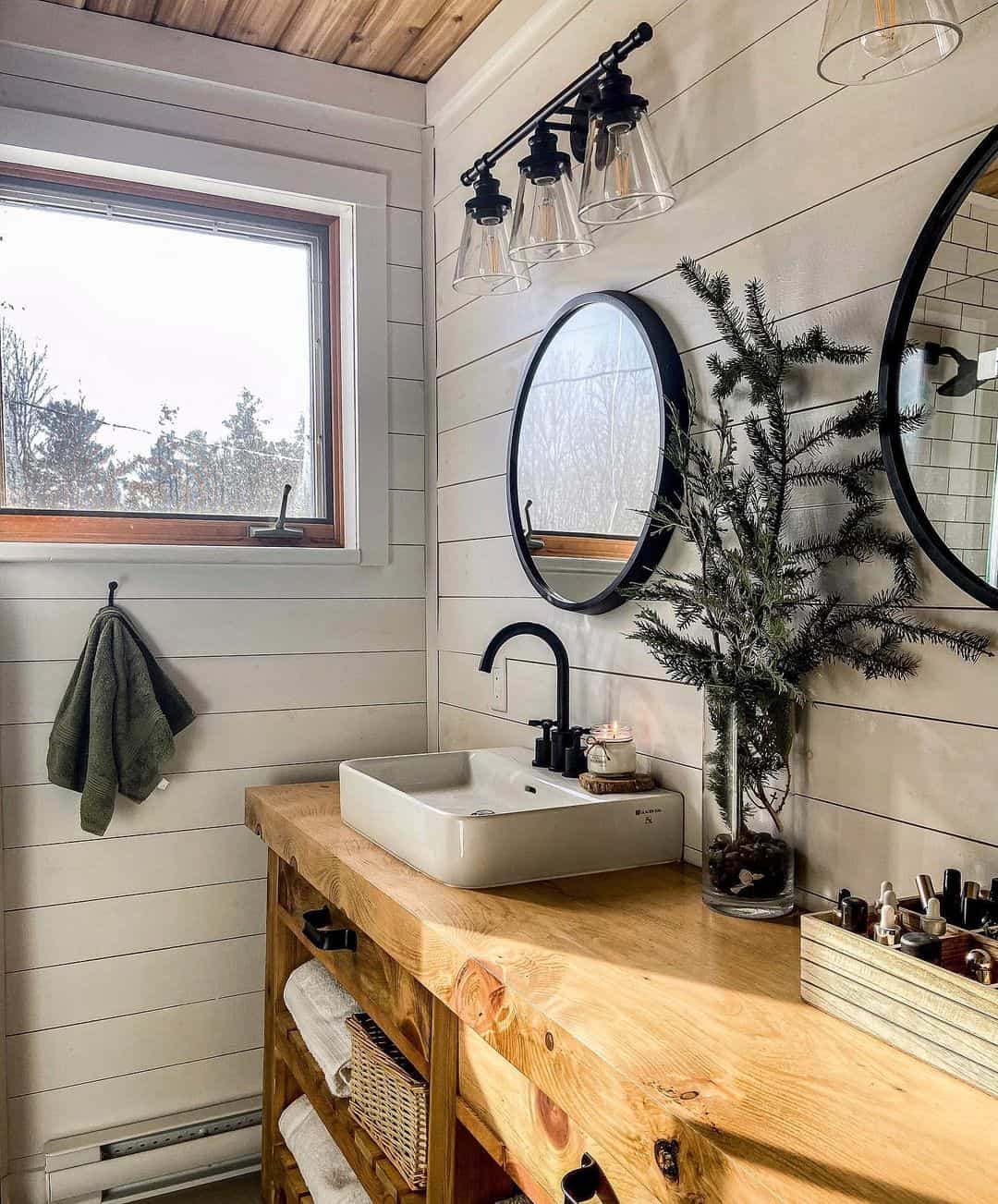 White Farmhouse Shiplap Bathroom Walls - Soul & Lane White Farmhouse Shiplap Bathroom Walls - Soul & Lane