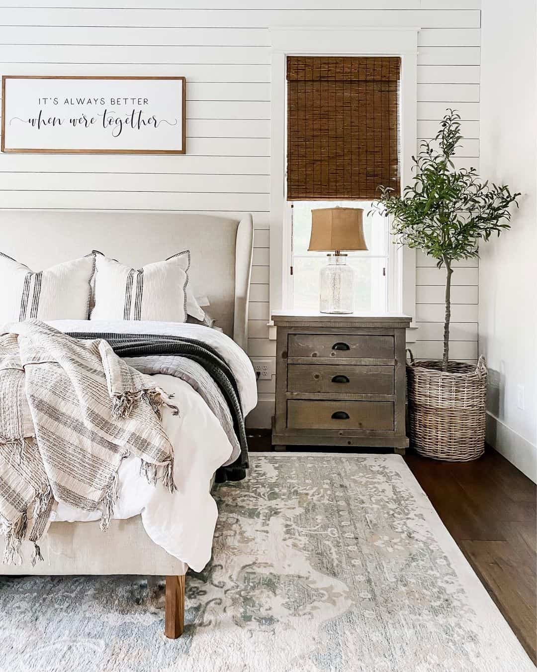 35 Farmhouse Shiplap Walls for Every Room in Your House