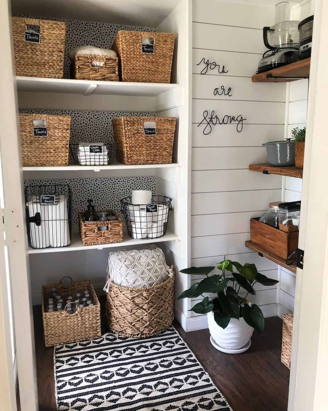 29 Walk In Pantry Ideas For Stylish Kitchen Storage
