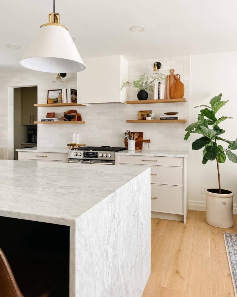 31 Kitchen Baseboard Molding Ideas to Dress Up Your Space