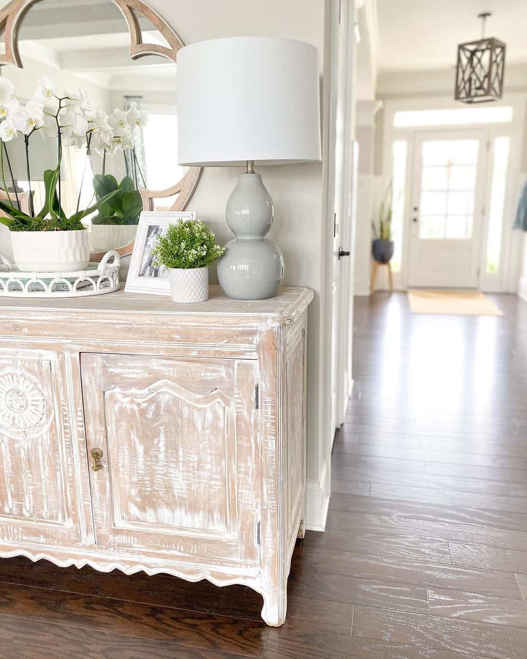 30 Farmhouse Sideboard Buffet Options for Your Home's Spaces