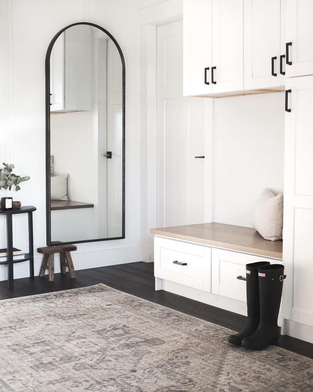 45 Entryway Mirror Ideas That Make an Impression