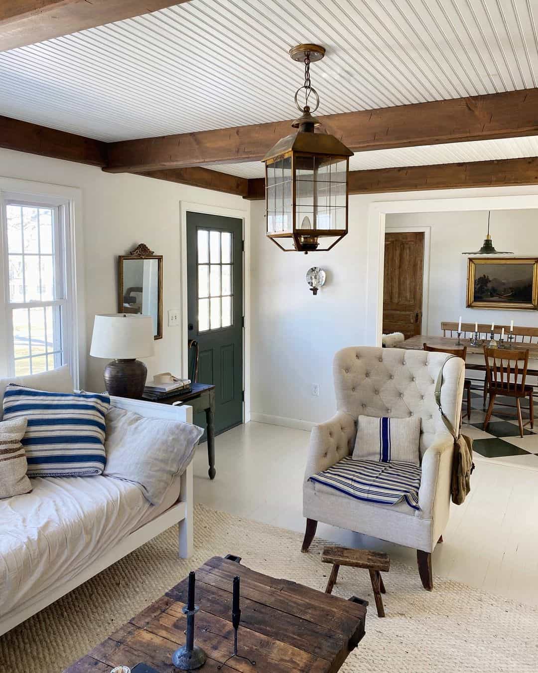 35 Stylish Lantern Light Fixture Ideas To Light Up Your Home