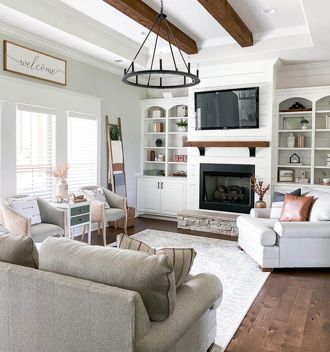 Farmhouse Shiplap Living Room - Soul & Lane