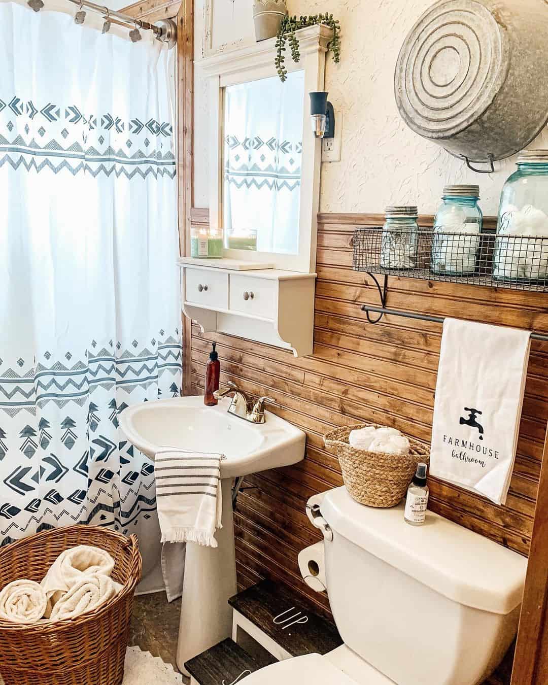 Horizontal Beadboard Cottage Style Bathrooms Diy Coastal Inspired