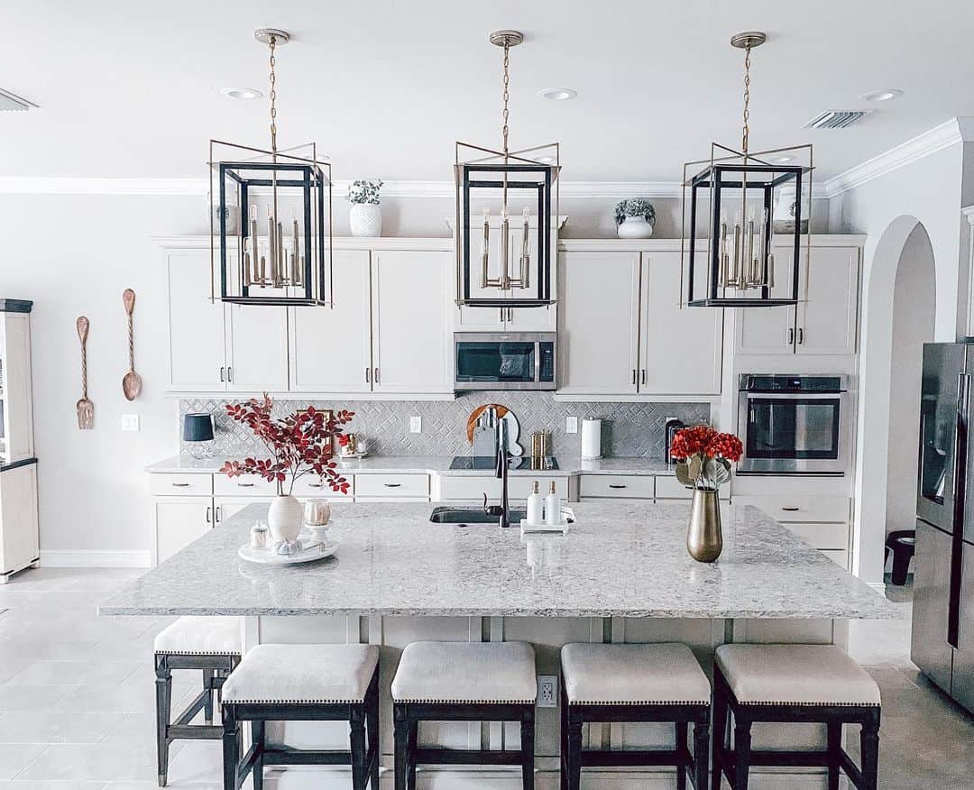 35 Stylish Lantern Light Fixture Ideas To Light Up Your Home