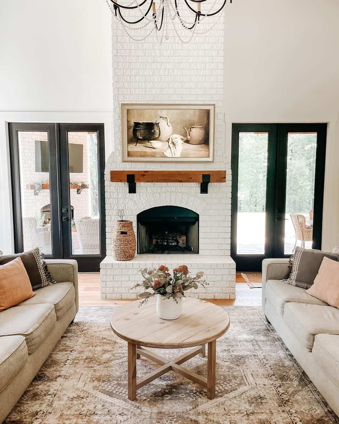 Minimalist Round Coffee Table Decor - Soul & Lane