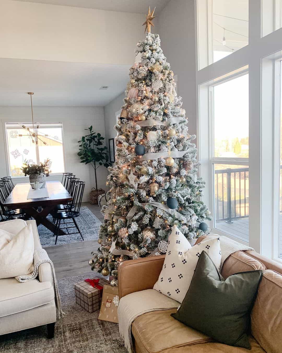 Modern Flocked Tree with Gold and Black Decorations - Soul & Lane