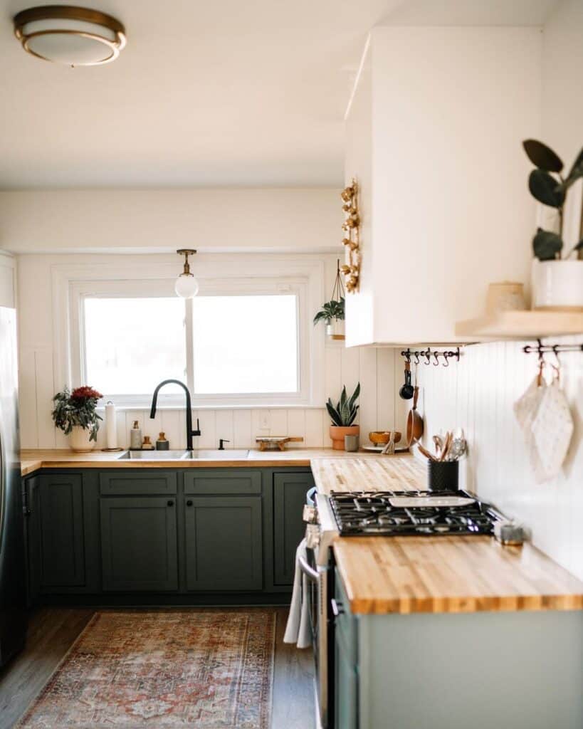 Nature-Inspired Farmhouse Kitchen - Soul & Lane