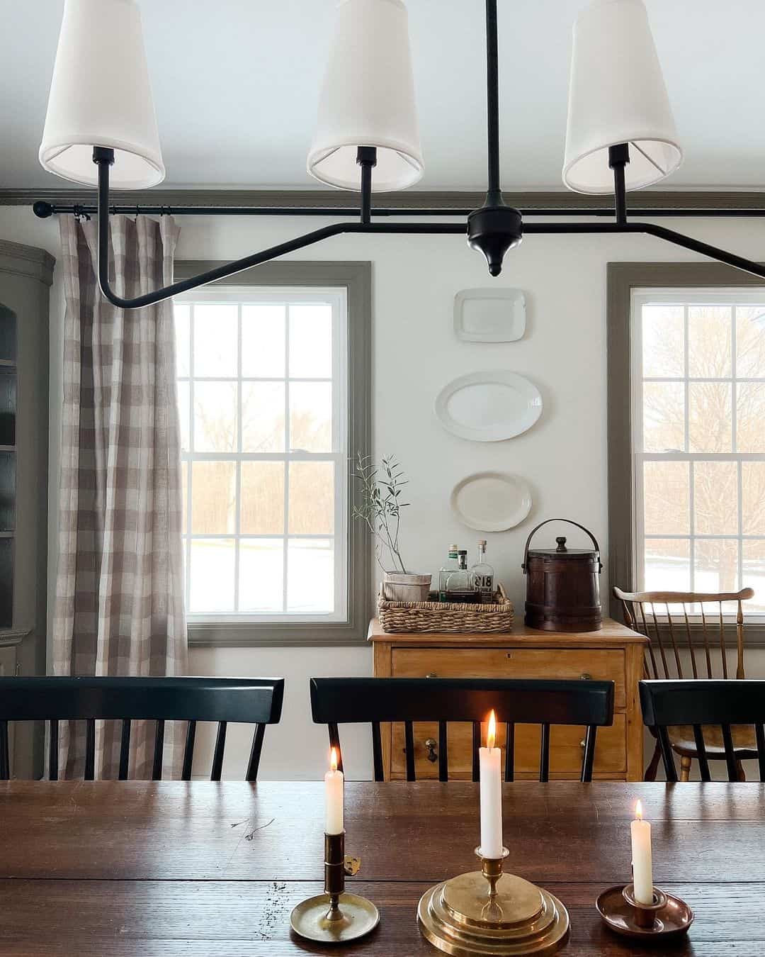 28 Farmhouse Window Trim to Add Rustic Charm to Your Home